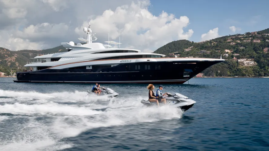 Wheels yacht (Oceanco, 75.5m, 2008)